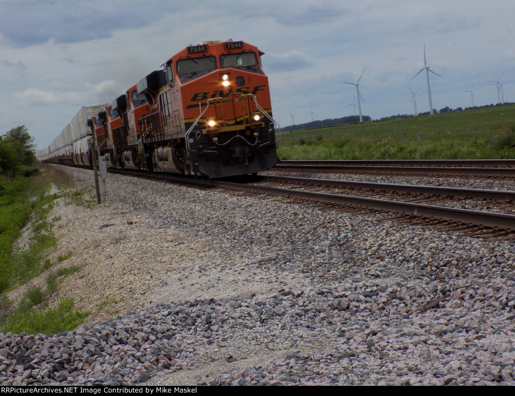 BNSF 7544